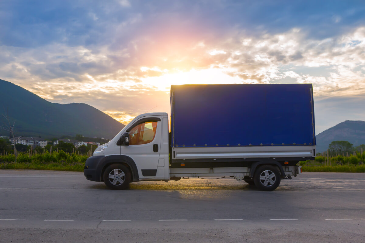 Curtain side van | Commercial Vehicle Contracts