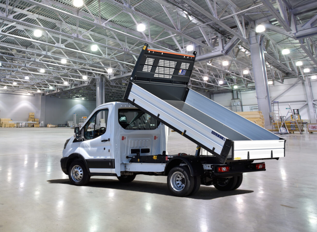 Tipper van conversions | Commercial Vehicle Contracts