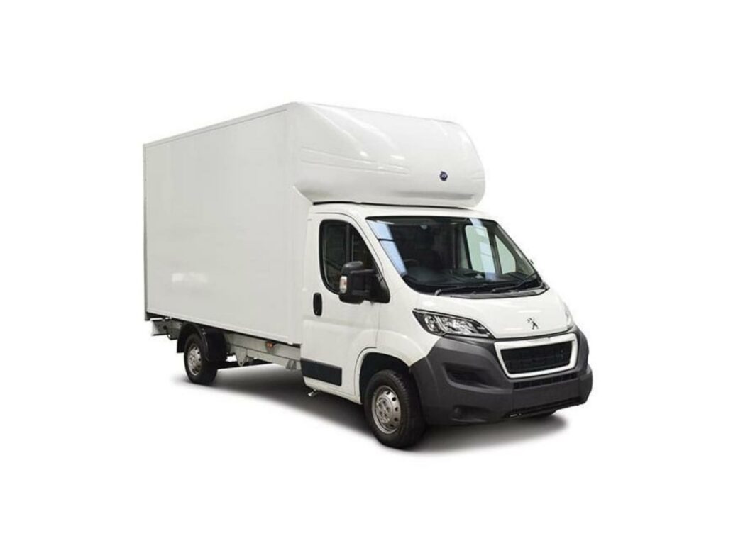 Peugeot Boxer 335 L3 Chassis Cab 2.2 BlueHDi 140 Professional Premium+ ...