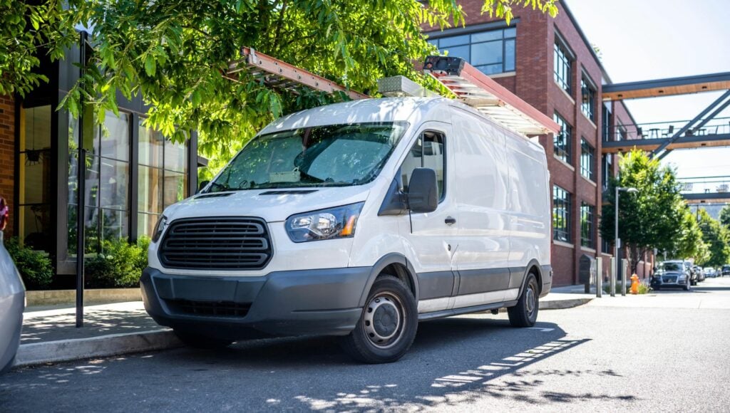 Large Van Lease Deals - 3.5 Tonne Long Wheelbase (LWB) Van Leasing UK ...